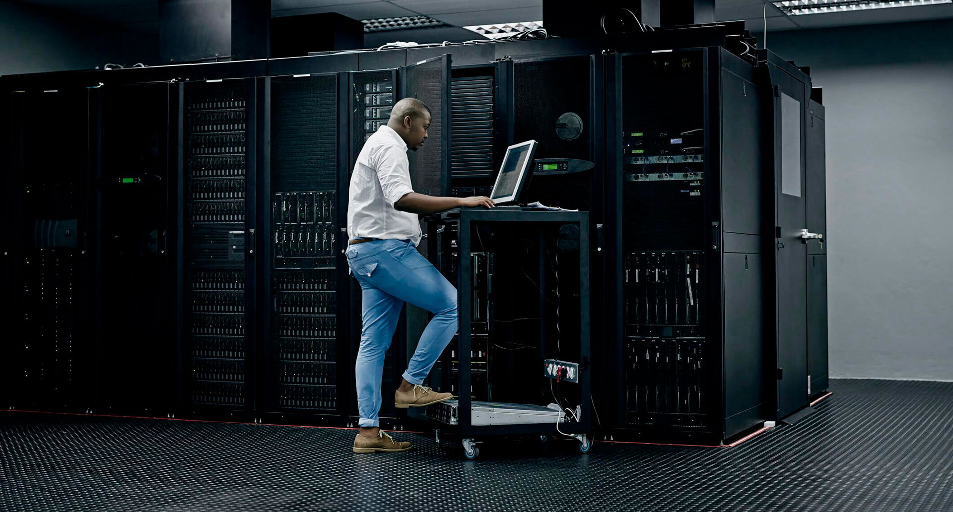 Intel Perú – Ingeniería de Telecomunicaciones y Eléctricas